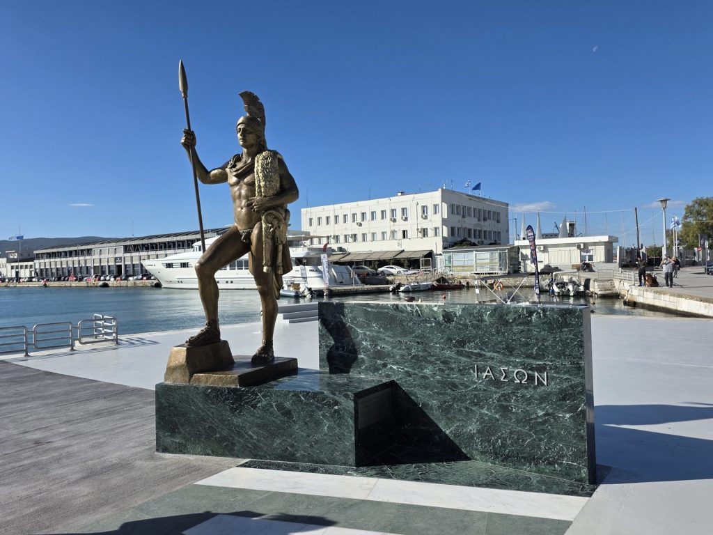 Volos enthüllt die Statue des Jason – Symbol einer Stadt zwischen ...