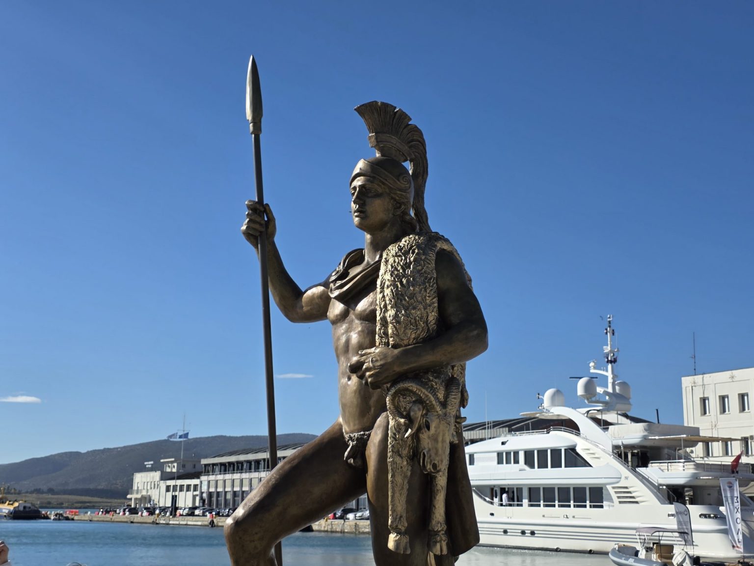 Volos enthüllt die Statue des Jason – Symbol einer Stadt zwischen ...